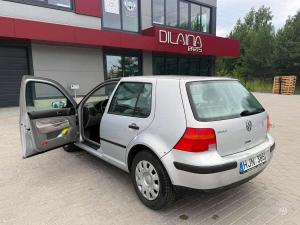 Pelēks Volkswagen Golf 1998 Viļņa, ar dzinēja tilpumu 1.39 L un nobraukumu 181 tūkst. km par 700 €, foto 5 vietnē AUTOMOTO.COM.LV