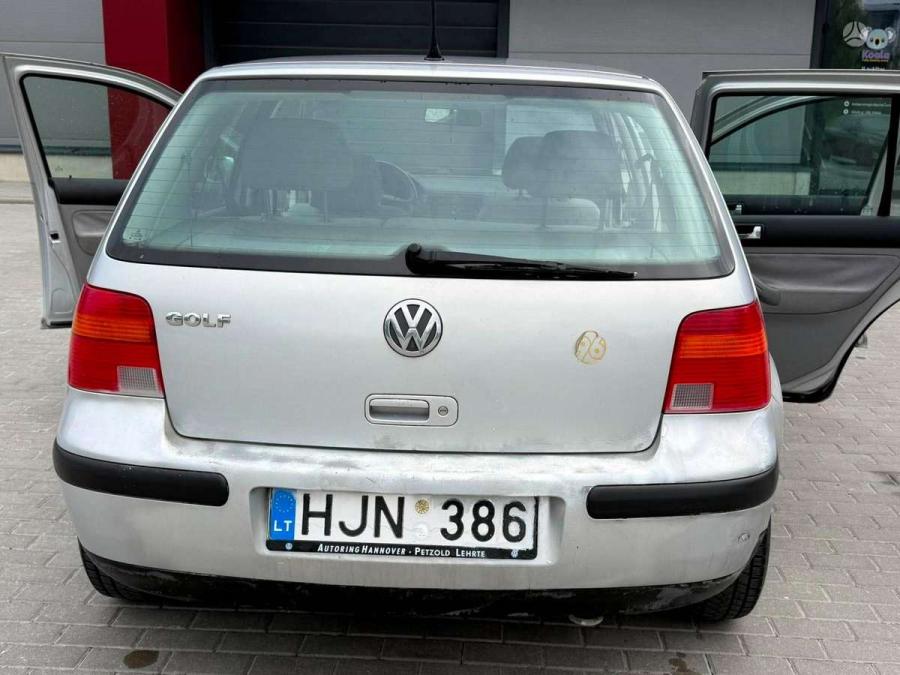 Pelēks Volkswagen Golf 1998 Viļņa, ar dzinēja tilpumu 1.39 L un nobraukumu 181 tūkst. km par 700 €, foto 6 vietnē AUTOMOTO.COM.LV