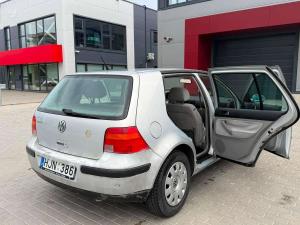 Pelēks Volkswagen Golf 1998 Viļņa, ar dzinēja tilpumu 1.39 L un nobraukumu 181 tūkst. km par 700 €, foto 7 vietnē AUTOMOTO.COM.LV