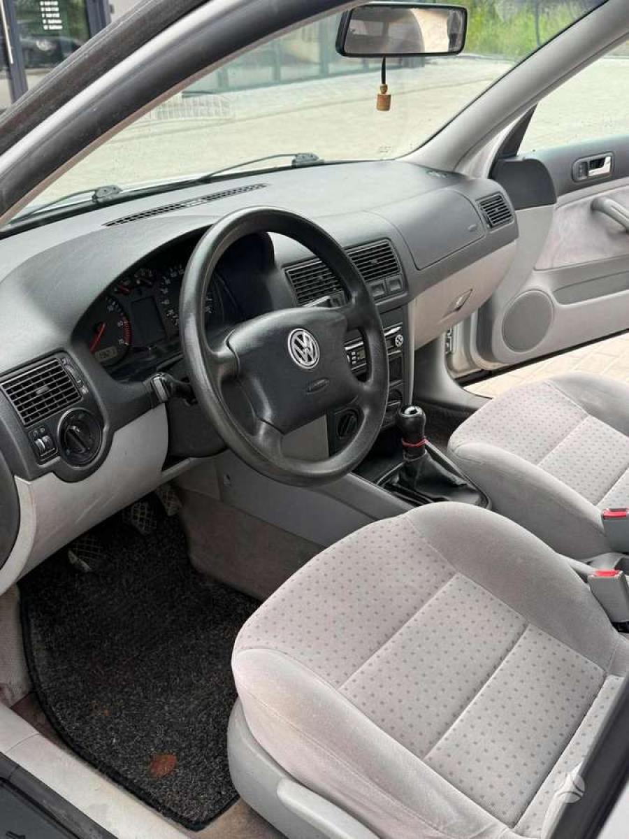 Pelēks Volkswagen Golf 1998 Viļņa, ar dzinēja tilpumu 1.39 L un nobraukumu 181 tūkst. km par 700 €, foto 9 vietnē AUTOMOTO.COM.LV