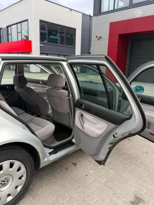 Pelēks Volkswagen Golf 1998 Viļņa, ar dzinēja tilpumu 1.39 L un nobraukumu 181 tūkst. km par 700 €, foto 10 vietnē AUTOMOTO.COM.LV