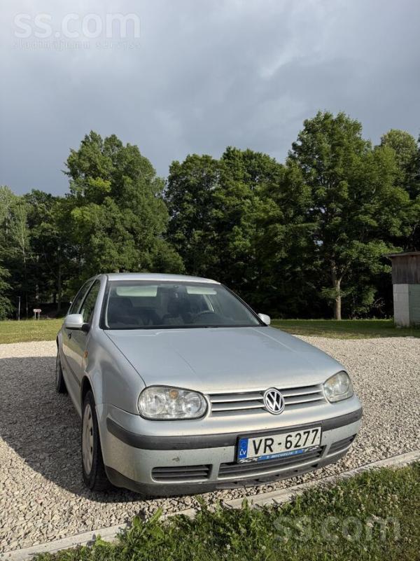 Pelēks Volkswagen Golf 1998 Valmiera, ar dzinēja tilpumu 1.90 L un nobraukumu 442 tūkst. km par 1000 €, foto 1 vietnē AUTOMOTO.COM.LV