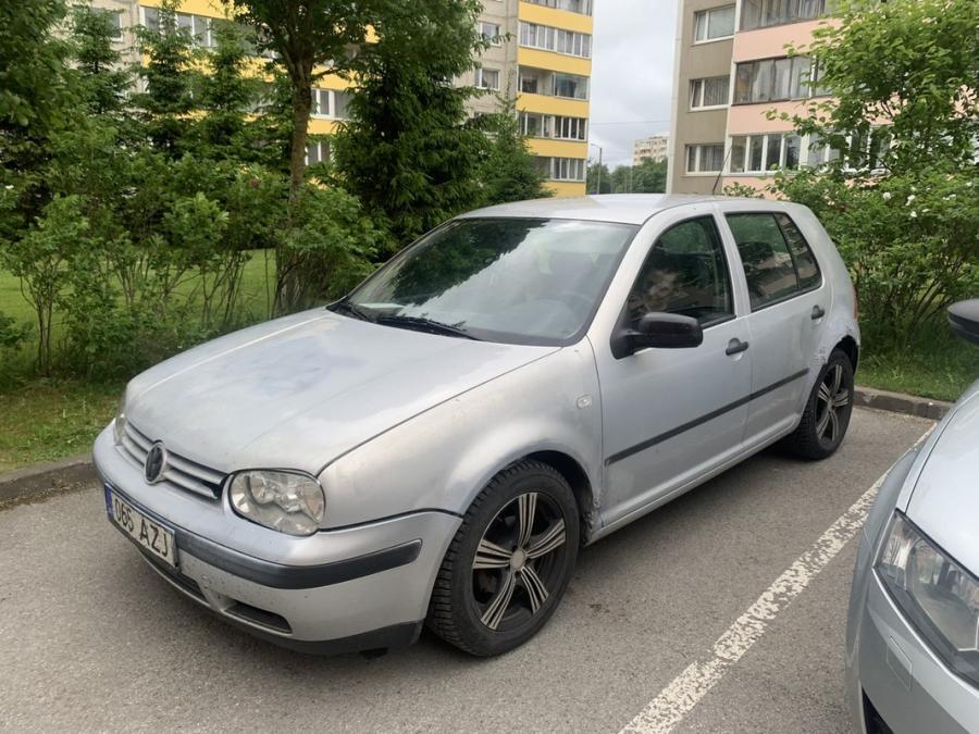 Grey Volkswagen Golf 1998 in Tallinn, with an engine capacity of 1.60 L and mileage of 221 thousand km for 400 €, photo 11 on AUTOMOTO.COM.LV