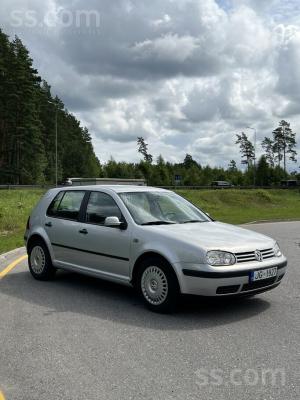Pelēks Volkswagen Golf 1998 Rīga, ar dzinēja tilpumu 1.60 L un nobraukumu 265 tūkst. km par 990 €, foto 8 vietnē AUTOMOTO.COM.LV