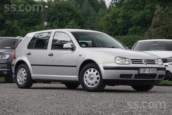 Pelēks Volkswagen Golf 1998 Rīga, ar dzinēja tilpumu 1.40 L un nobraukumu 109 tūkst. km par 2890 €, foto 2 vietnē AUTOMOTO.COM.LV