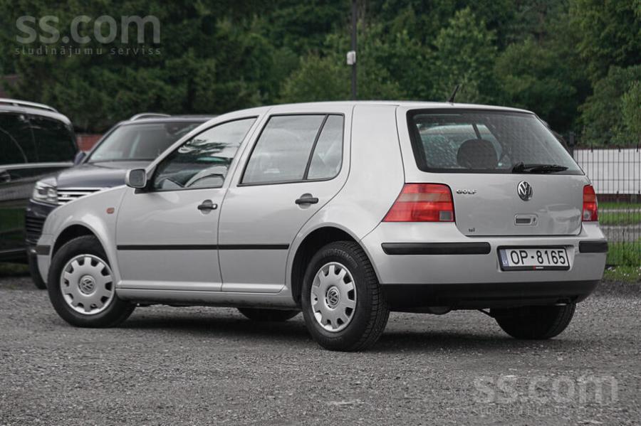 Grey Volkswagen Golf 1998 in Riga, with an engine capacity of 1.40 L and mileage of 109 thousand km for 2890 €, photo 4 on AUTOMOTO.COM.LV