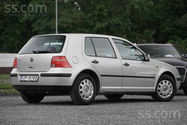 Pelēks Volkswagen Golf 1998 Rīga, ar dzinēja tilpumu 1.40 L un nobraukumu 109 tūkst. km par 2890 €, foto 4 vietnē AUTOMOTO.COM.LV