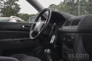 Grey Volkswagen Golf 1998 in Riga, with an engine capacity of 1.40 L and mileage of 109 thousand km for 2890 €, photo 7 on AUTOMOTO.COM.LV