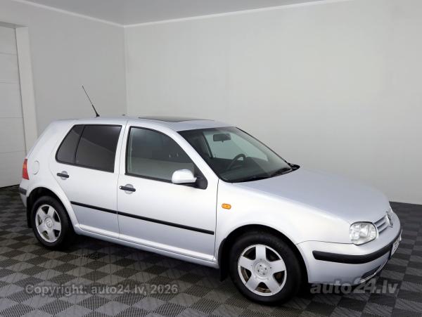 Pelēks Volkswagen Golf 1998 Tallina, ar dzinēja tilpumu 1.40 L un nobraukumu 326 tūkst. km par 799 €, foto 1 vietnē AUTOMOTO.COM.LV