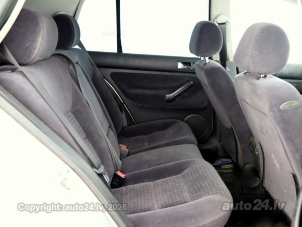 Pelēks Volkswagen Golf 1998 Tallina, ar dzinēja tilpumu 1.40 L un nobraukumu 326 tūkst. km par 799 €, foto 7 vietnē AUTOMOTO.COM.LV