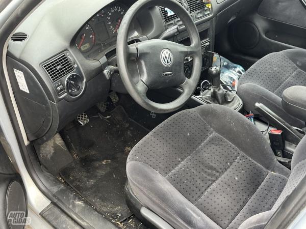 Pelēks Volkswagen Golf 1998 Marijampole, ar dzinēja tilpumu 1.90 L un nobraukumu 311 tūkst. km par 900 €, foto 6 vietnē AUTOMOTO.COM.LV