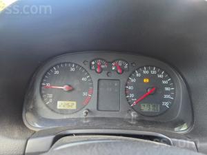 Pelēks Volkswagen Golf 1998 Valmiera, ar dzinēja tilpumu 1.90 L un nobraukumu 0 tūkst. km par 1300 €, foto 10 vietnē AUTOMOTO.COM.LV