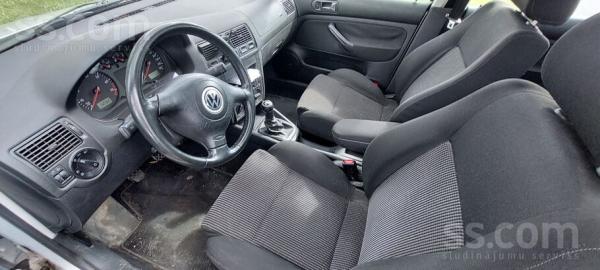 Pelēks Volkswagen Golf 1998 Jelgava, ar dzinēja tilpumu 1.60 L un nobraukumu 117 tūkst. km par 1250 €, foto 4 vietnē AUTOMOTO.COM.LV