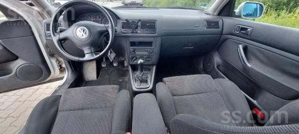 Pelēks Volkswagen Golf 1998 Jelgava, ar dzinēja tilpumu 1.60 L un nobraukumu 117 tūkst. km par 1250 €, foto 7 vietnē AUTOMOTO.COM.LV