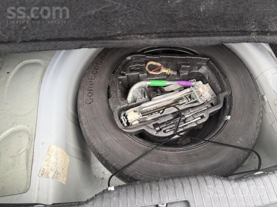 Grey Volkswagen Golf 1998 in Riga, with an engine capacity of 1.90 L and mileage of 347 thousand km for 1450 €, photo 9 on AUTOMOTO.COM.LV