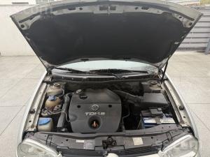 Grey Volkswagen Golf 1998 in Riga, with an engine capacity of 1.90 L and mileage of 347 thousand km for 1450 €, photo 11 on AUTOMOTO.COM.LV