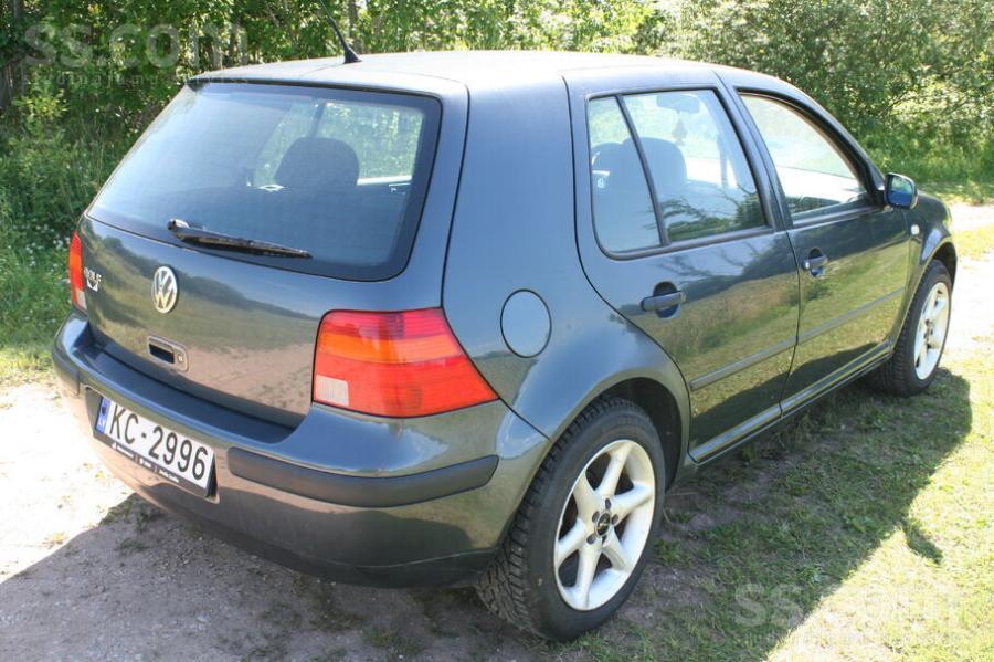 Pelēks Volkswagen Golf 1999 Tukums, ar dzinēja tilpumu 1.40 L un nobraukumu 241 tūkst. km par 500 €, foto 2 vietnē AUTOMOTO.COM.LV