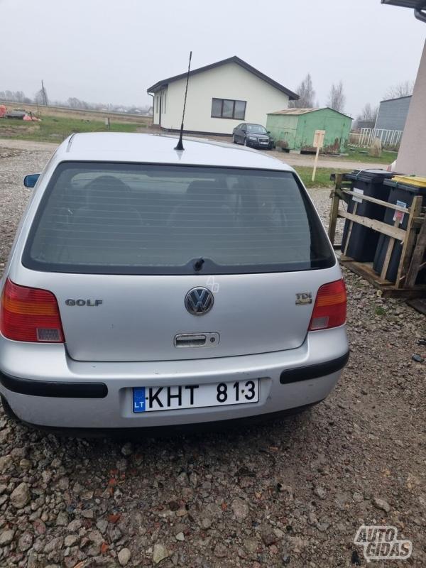 Pelēks Volkswagen Golf 1999 Klaipėda, ar dzinēja tilpumu 1.90 L un nobraukumu 283 tūkst. km par 1100 €, foto 2 vietnē AUTOMOTO.COM.LV