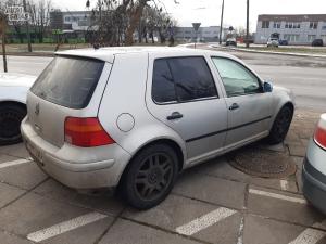 Grey Volkswagen Golf 1999 in Kaunas, with an engine capacity of 1.40 L and mileage of 280 thousand km for 350 €, photo 4 on AUTOMOTO.COM.LV