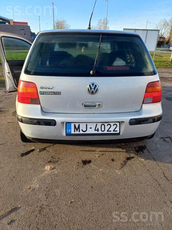 Grey Volkswagen Golf 1999 in Liepaja, with an engine capacity of 1.60 L and mileage of 323 thousand km for 650 €, photo 1 on AUTOMOTO.COM.LV