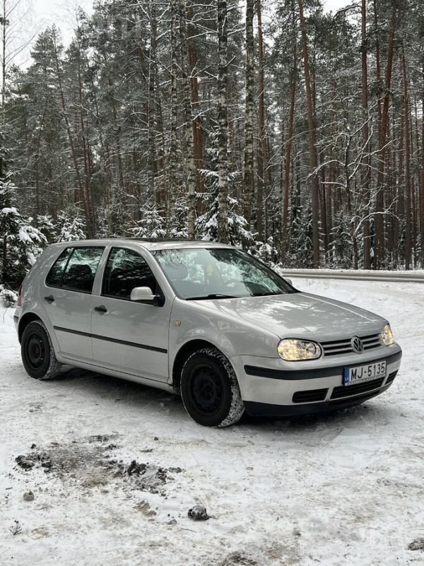 Pelēks Volkswagen Golf 1999 Rīga, ar dzinēja tilpumu 1.60 L un nobraukumu 240 tūkst. km par 1600 €, foto 2 vietnē AUTOMOTO.COM.LV