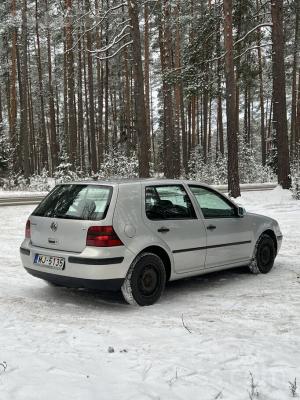 Grey Volkswagen Golf 1999 in Riga, with an engine capacity of 1.60 L and mileage of 240 thousand km for 1600 €, photo 3 on AUTOMOTO.COM.LV