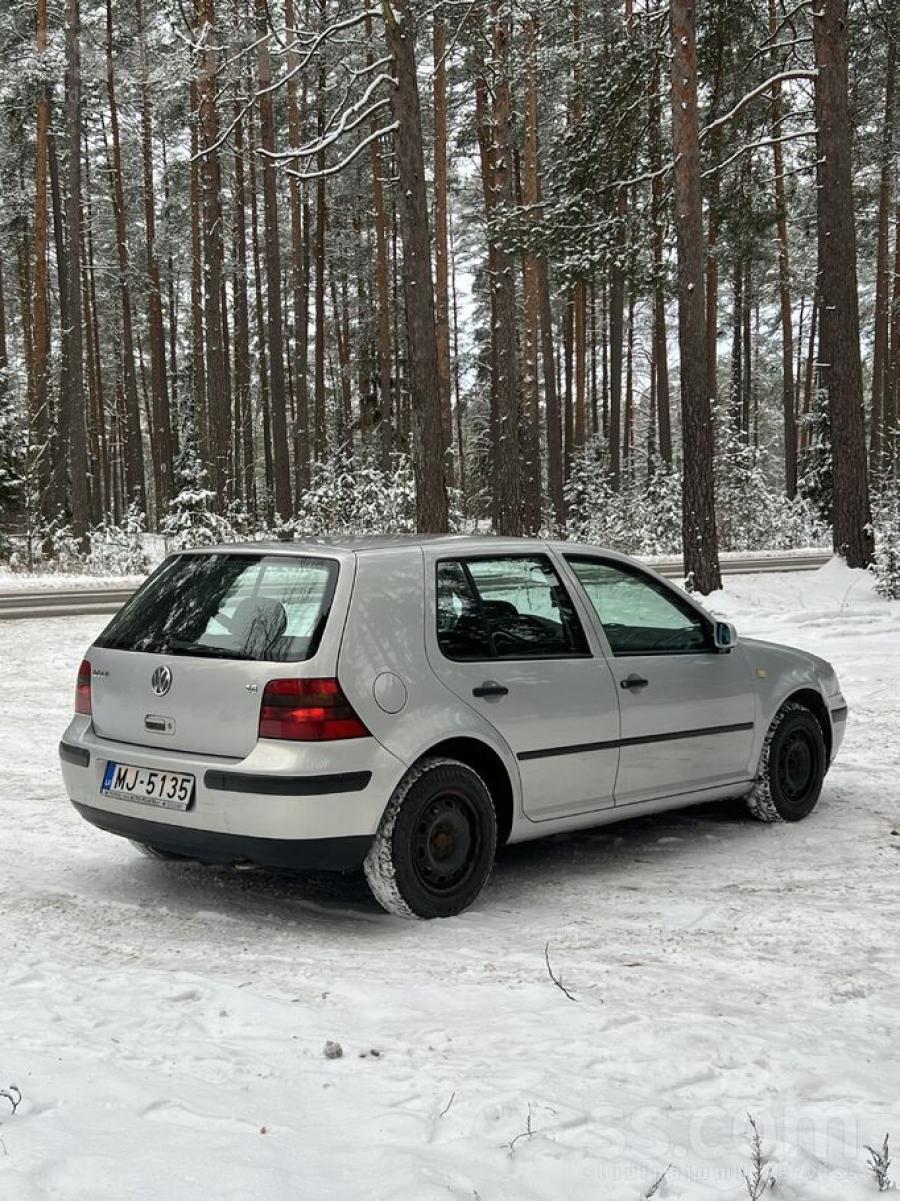 Grey Volkswagen Golf 1999 in Riga, with an engine capacity of 1.60 L and mileage of 240 thousand km for 1600 €, photo 3 on AUTOMOTO.COM.LV