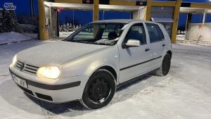 Pelēks Volkswagen Golf 1999 Viļņa, ar dzinēja tilpumu 1.90 L un nobraukumu 300 tūkst. km par 950 €, foto  vietnē AUTOMOTO.COM.LV