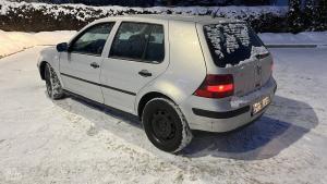 Pelēks Volkswagen Golf 1999 Viļņa, ar dzinēja tilpumu 1.90 L un nobraukumu 300 tūkst. km par 950 €, foto 6 vietnē AUTOMOTO.COM.LV