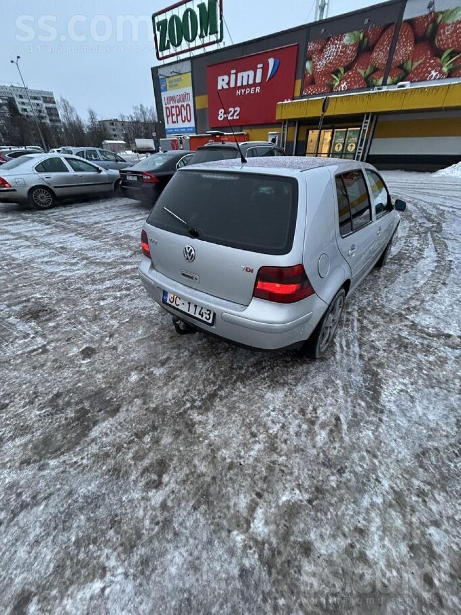 Pelēks Volkswagen Golf 1999 Rīga, ar dzinēja tilpumu 1.90 L un nobraukumu 408 tūkst. km par 950 €, foto 2 vietnē AUTOMOTO.COM.LV