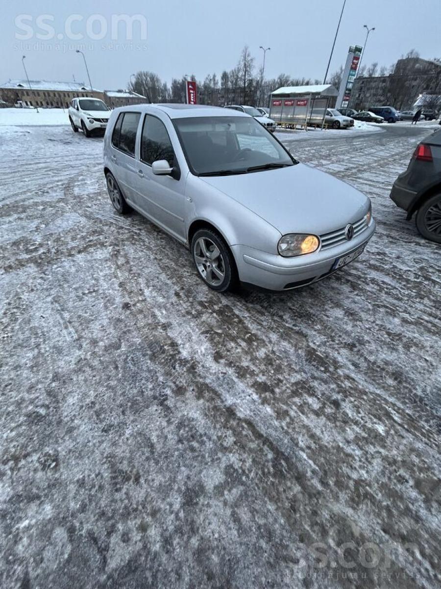 Pelēks Volkswagen Golf 1999 Rīga, ar dzinēja tilpumu 1.90 L un nobraukumu 408 tūkst. km par 950 €, foto 3 vietnē AUTOMOTO.COM.LV