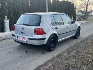 Grey Volkswagen Golf 1999 in Vilnius, with an engine capacity of 1.40 L and mileage of 254 thousand km for 600 €, photo 4 on AUTOMOTO.COM.LV