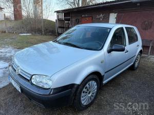 Pelēks Volkswagen Golf 1999 Preiļi, ar dzinēja tilpumu 1.60 L un nobraukumu 286 tūkst. km par 950 €, foto 5 vietnē AUTOMOTO.COM.LV