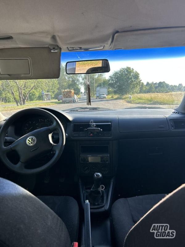 Pelēks Volkswagen Golf 1999 Klaipėda, ar dzinēja tilpumu 1.40 L un nobraukumu 230 tūkst. km par 550 €, foto 5 vietnē AUTOMOTO.COM.LV