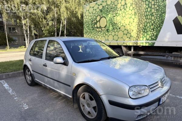 Pelēks Volkswagen Golf 1999 Rīga, ar dzinēja tilpumu 1.90 L un nobraukumu 391 tūkst. km par 1000 €, foto 2 vietnē AUTOMOTO.COM.LV