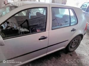 Grey Volkswagen Golf 1999 in Kraslava, with an engine capacity of 1.60 L and mileage of 340 thousand km for 500 €, photo 3 on AUTOMOTO.COM.LV