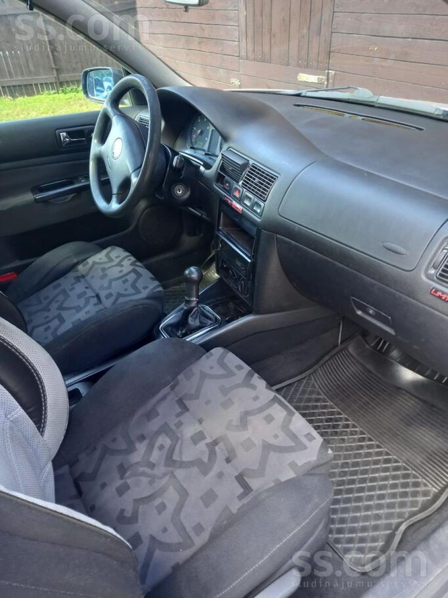 Pelēks Volkswagen Golf 1999 Rīga, ar dzinēja tilpumu 1.90 L un nobraukumu 350 tūkst. km par 1500 €, foto 8 vietnē AUTOMOTO.COM.LV