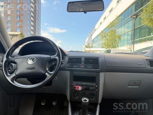 Volkswagen Golf 1999 Rīga vietnē Pelēks Volkswagen Golf 1999 Rīga, ar dzinēja tilpumu 1.60 L un nobraukumu 0 tūkst. km par 2300 €, foto 8 vietnē AUTOMOTO.COM.LV