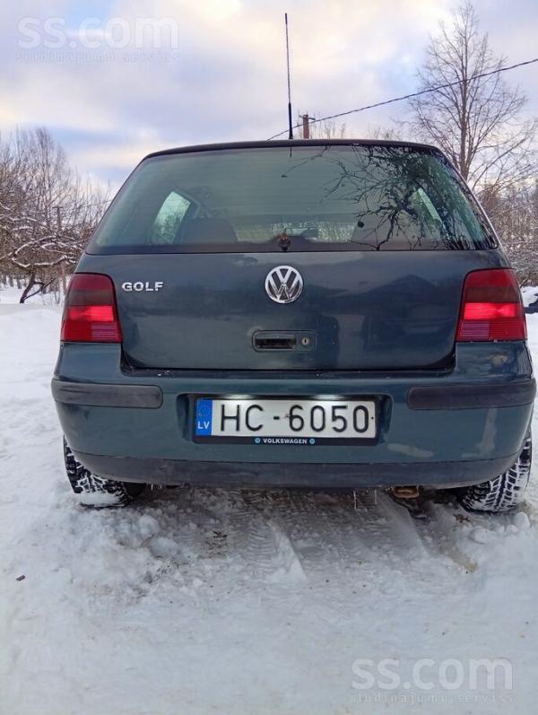 Volkswagen Golf 1999 in Madona on AUTOMOTO.COM.LV Grey Volkswagen Golf 1999 in Madona, with an engine capacity of 1.40 L and mileage of 251 thousand km for 1000 β¬, photo 4 on AUTOMOTO.COM.LV