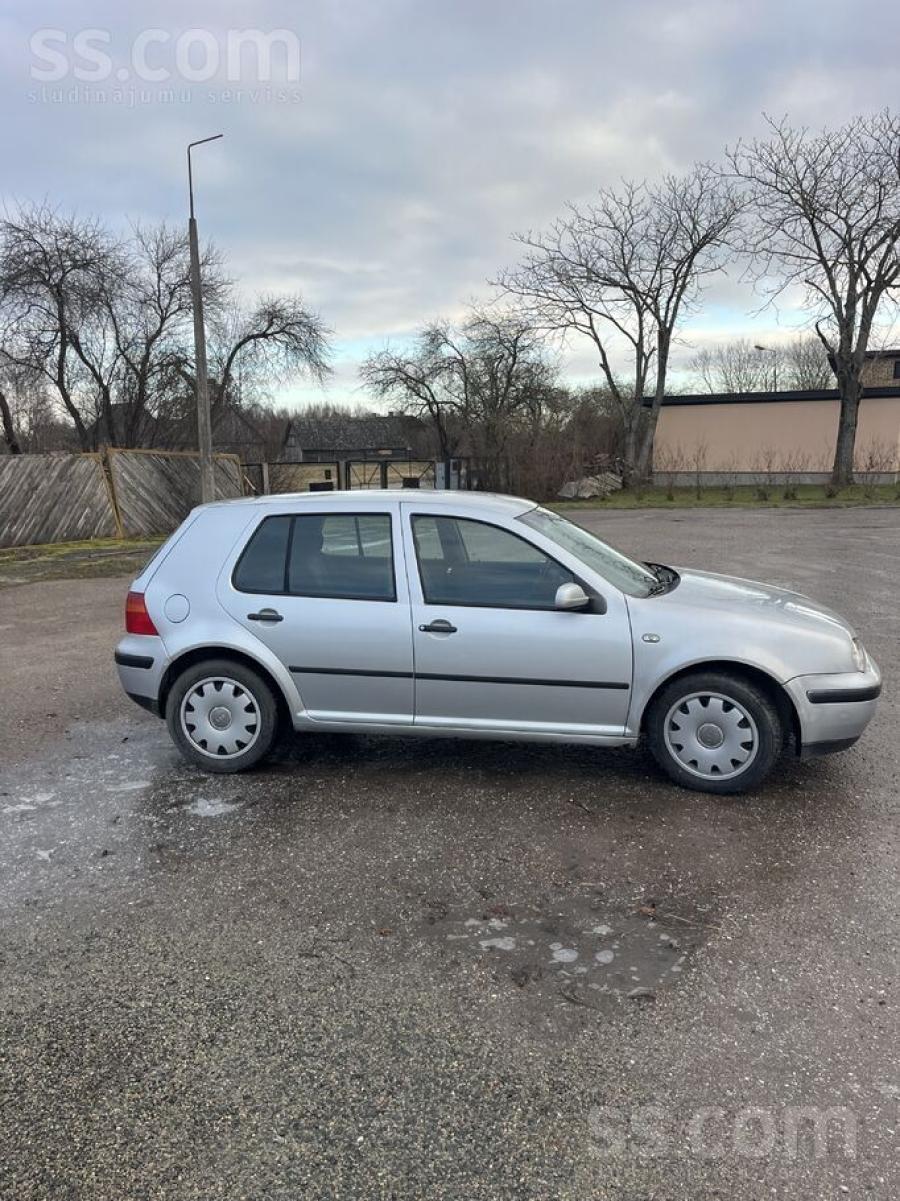 Grey Volkswagen Golf 2000 in Jelgava, with an engine capacity of 1.90 L and mileage of 287 thousand km for 1280 €, photo 2 on AUTOMOTO.COM.LV