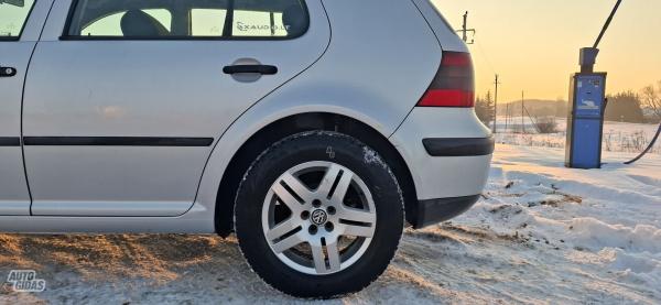 Grey Volkswagen Golf 2000 in Lazdijai, with an engine capacity of 1.90 L and mileage of 301 thousand km for 1000 €, photo 8 on AUTOMOTO.COM.LV