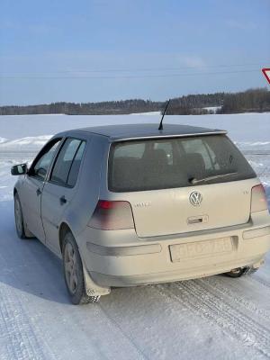 Серый Фольксваген Гольф 2000 в Шальчининкай, объемом двигателя 1.60 л и пробегом 226 тыс. км за 700 €, фото 3 на AUTOMOTO.COM.LV
