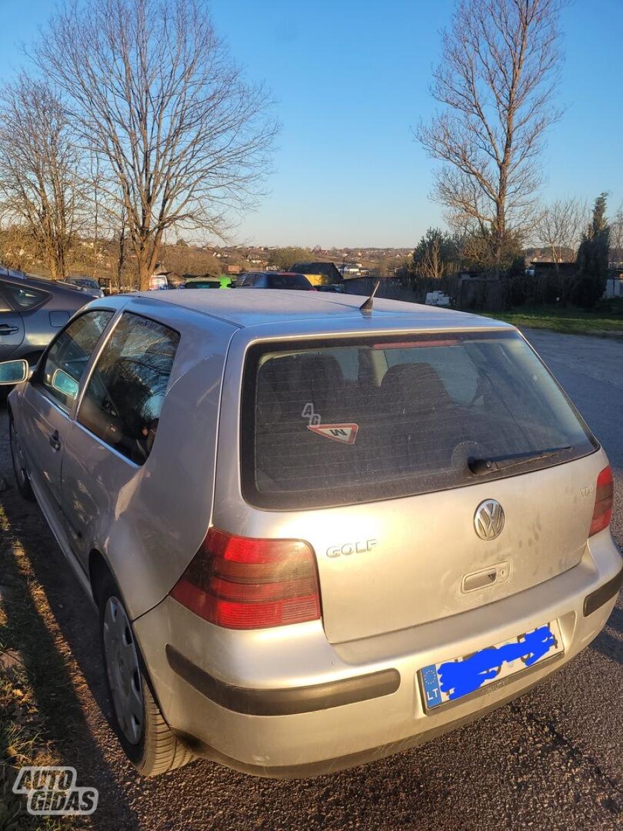 Grey Volkswagen Golf 2000 in Vilnius, with an engine capacity of 1.90 L and mileage of 272 thousand km for 560 €, photo 5 on AUTOMOTO.COM.LV