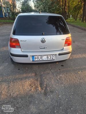 Pelēks Volkswagen Golf 2000 Ariogala, ar dzinēja tilpumu 1.90 L un nobraukumu 461 tūkst. km par 800 €, foto 3 vietnē AUTOMOTO.COM.LV