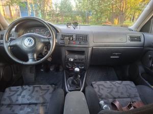 Pelēks Volkswagen Golf 2000 Ariogala, ar dzinēja tilpumu 1.90 L un nobraukumu 461 tūkst. km par 800 €, foto 10 vietnē AUTOMOTO.COM.LV