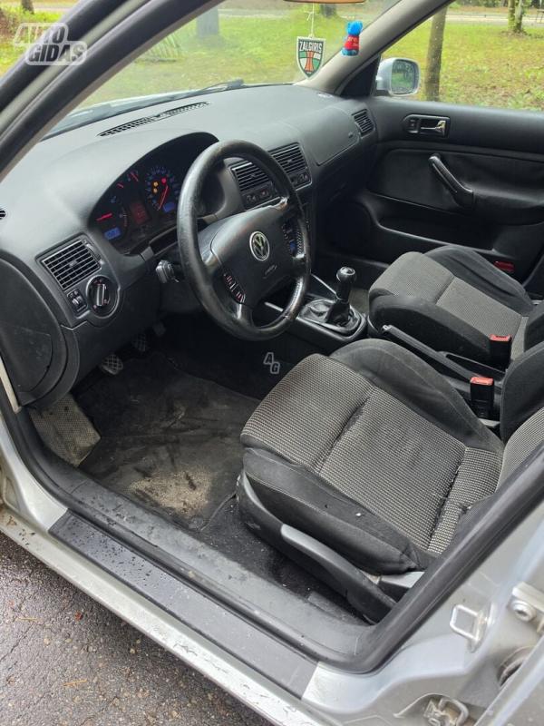 Pelēks Volkswagen Golf 2000 Kazlų Rūda, ar dzinēja tilpumu 1.90 L un nobraukumu 353 tūkst. km par 850 €, foto 8 vietnē AUTOMOTO.COM.LV