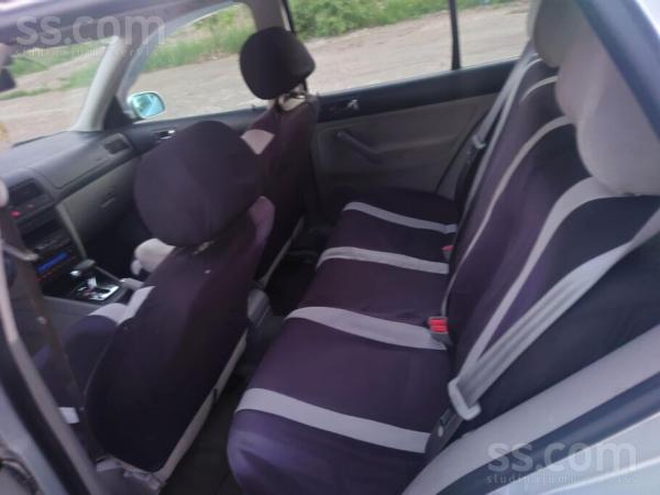 Grey Volkswagen Golf 2000 in Jekabpils, with an engine capacity of 1.60 L and mileage of 212 thousand km for 1200 €, photo 10 on AUTOMOTO.COM.LV