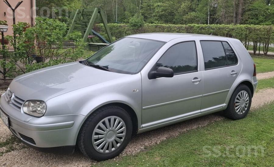 Pelēks Volkswagen Golf 2000 Rīga, ar dzinēja tilpumu 1.90 L un nobraukumu 363 tūkst. km par 1200 €, foto 3 vietnē AUTOMOTO.COM.LV