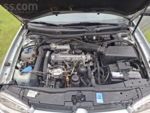 Pelēks Volkswagen Golf 2000 Rīga, ar dzinēja tilpumu 1.90 L un nobraukumu 363 tūkst. km par 1200 €, foto 9 vietnē AUTOMOTO.COM.LV