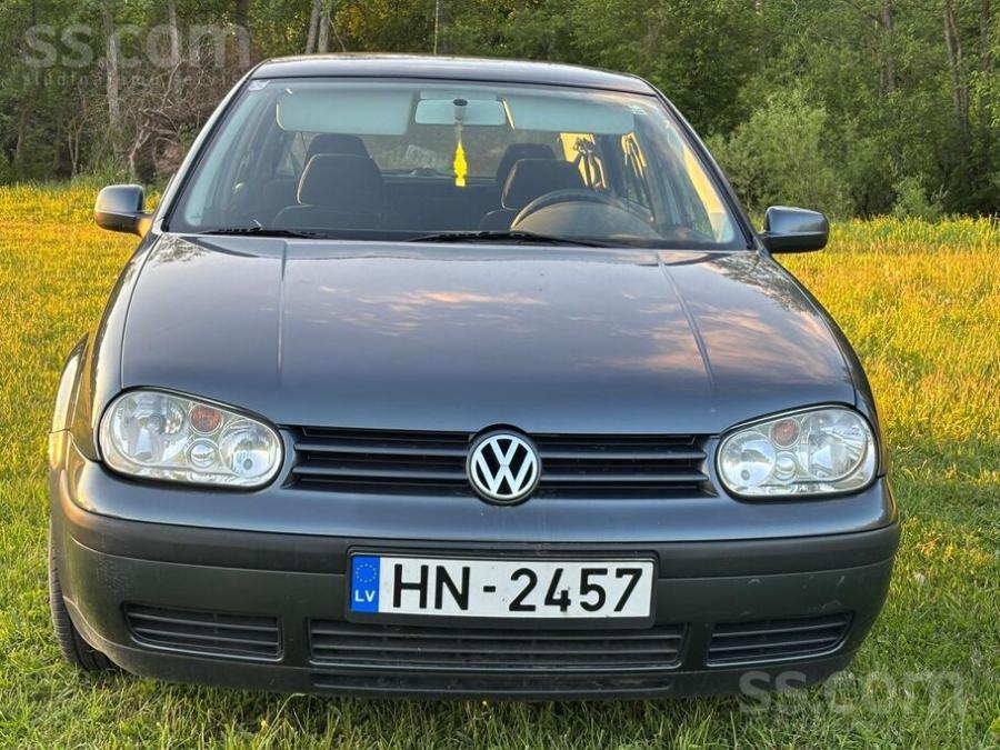 Pelēks Volkswagen Golf 2000 Rīga, ar dzinēja tilpumu 1.40 L un nobraukumu 196 tūkst. km par 1170 €, foto 7 vietnē AUTOMOTO.COM.LV